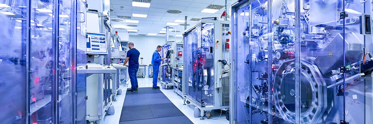 70 years of inductors and capacitors made in Germany | TDK Electronics ...