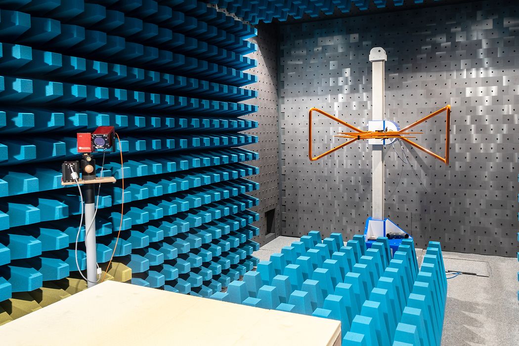 EMC サービスの問い合わせ | TDK Electronics AG