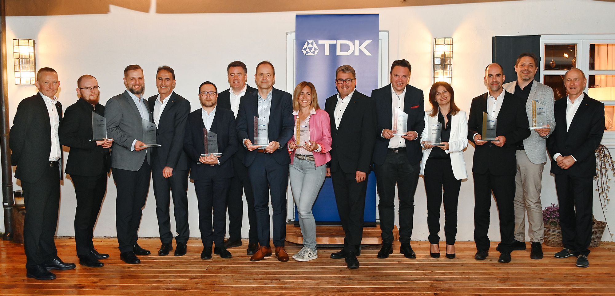 European Distribution Award 2023 | TDK Electronics - TDK Europe