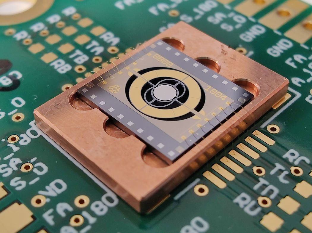 2D piezo MEMS µ‑mirror – enabling next-generation AR/VR | TDK Electronics - TDK Europe